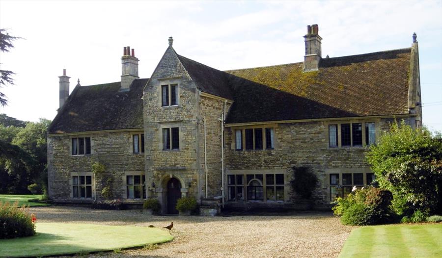Fulbeck Manor - Visit Heritage Things to Do